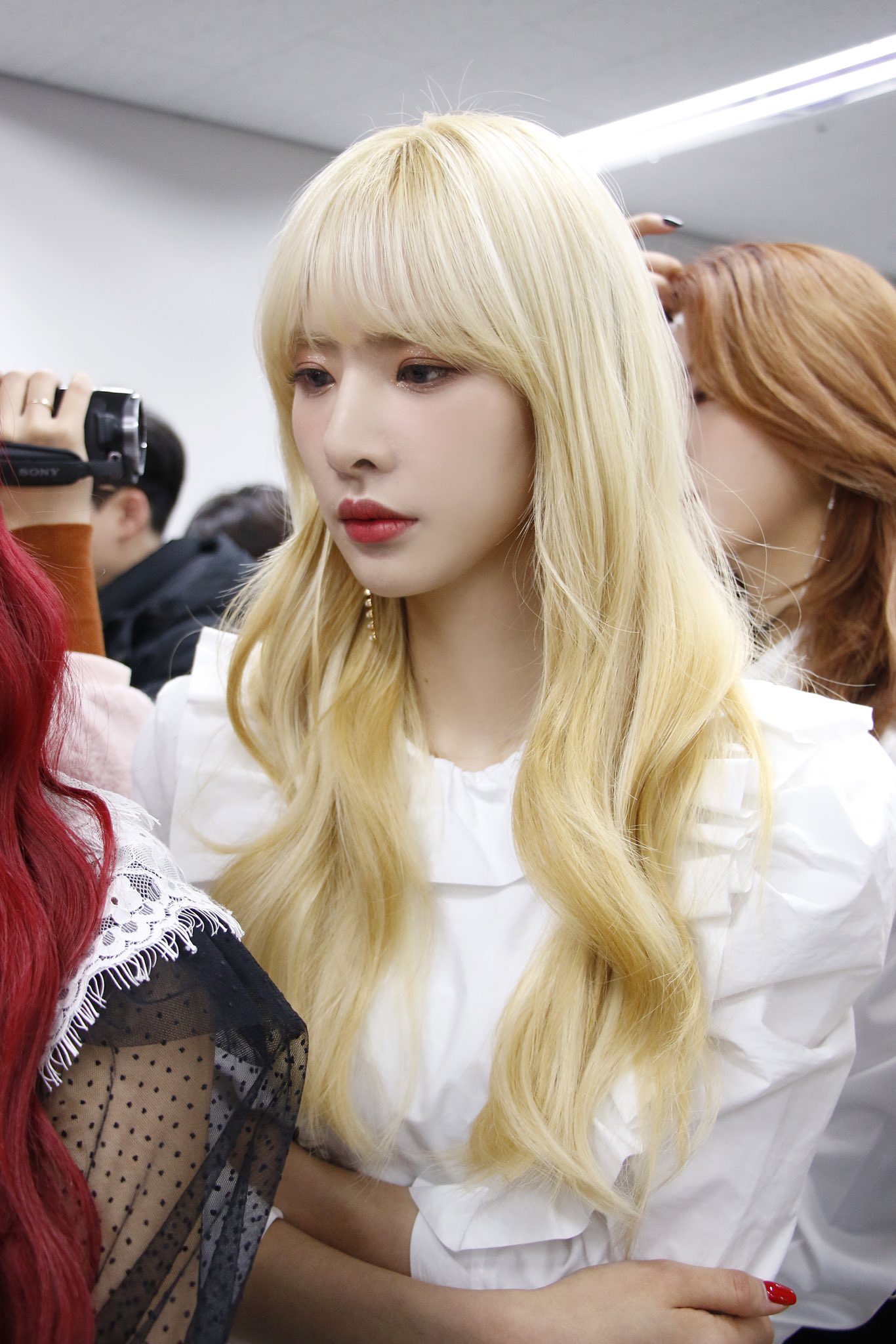 Media 1778650 by Cosmic Girls