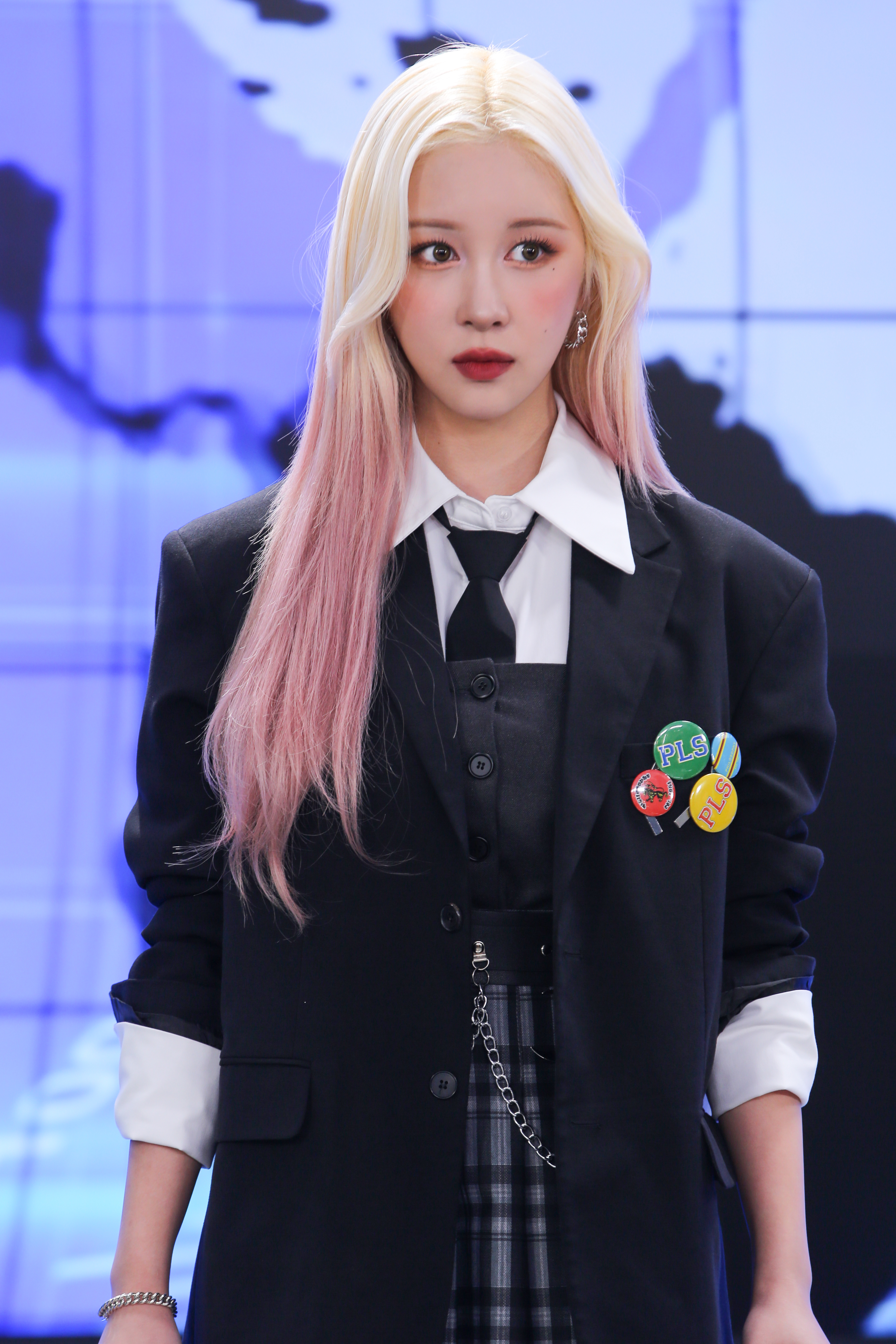 Media 4094159 by Cosmic Girls