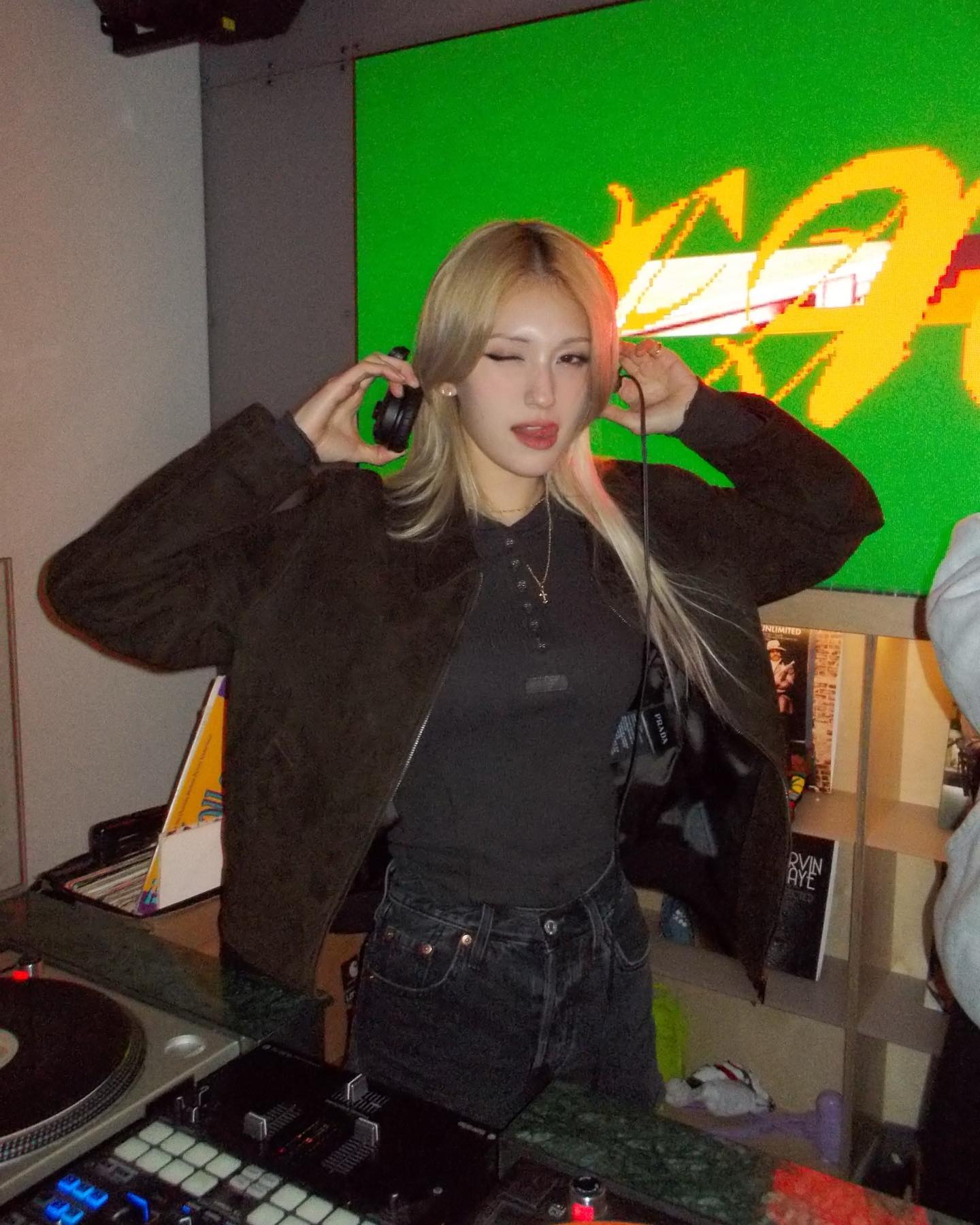 Media 4732160 by Somi